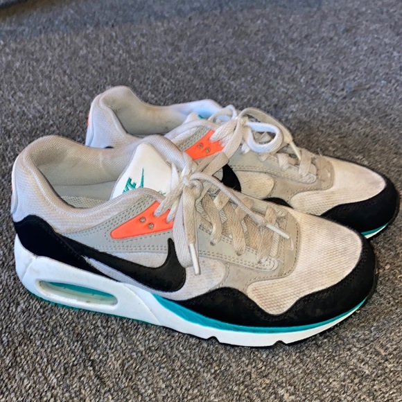 Nike | Shoes | Nike Airmax Womens Sneakers Size 75 | Poshmark